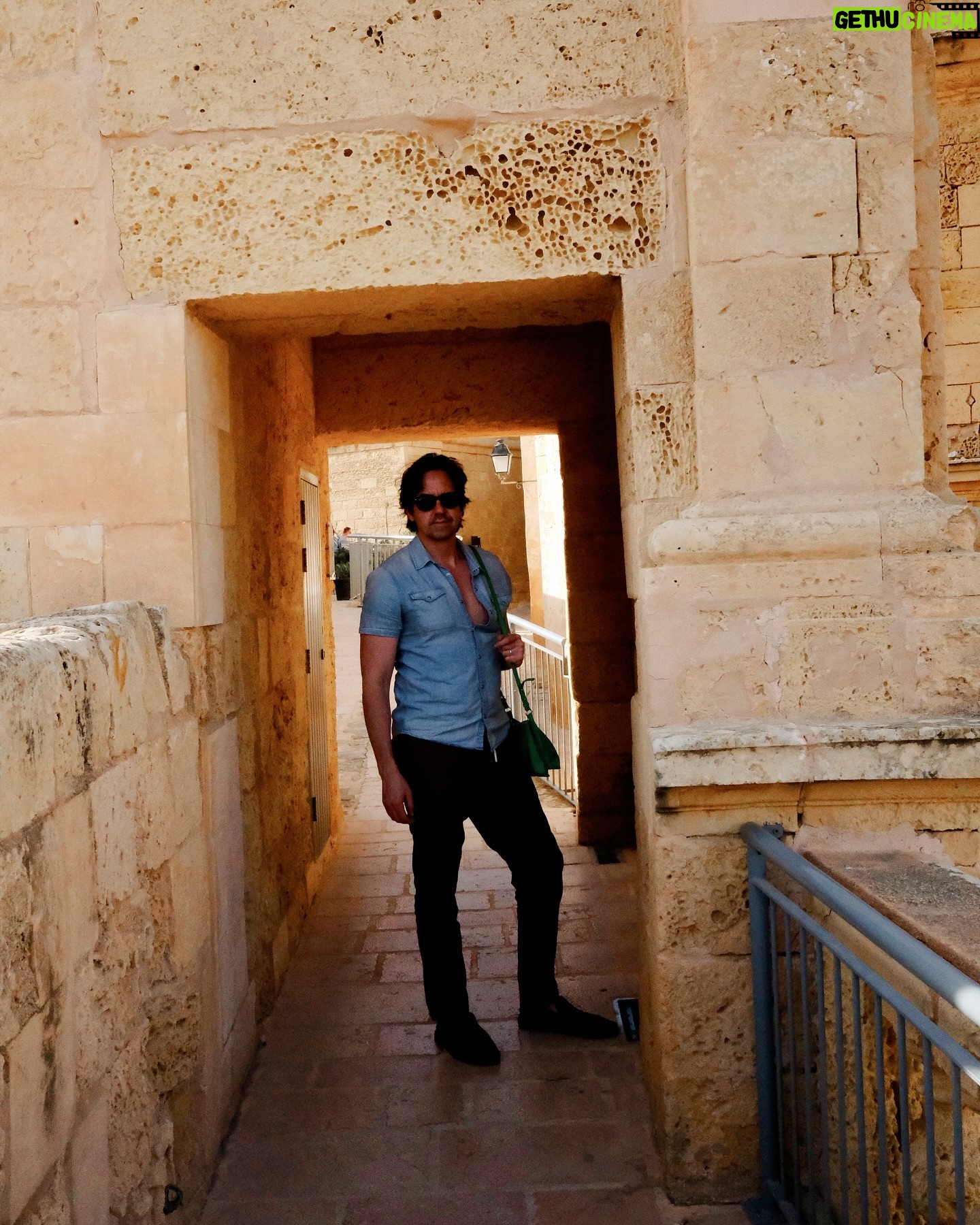 Actress Emily Ashby HD Instagram Photos and Wallpapers June 2024 ...