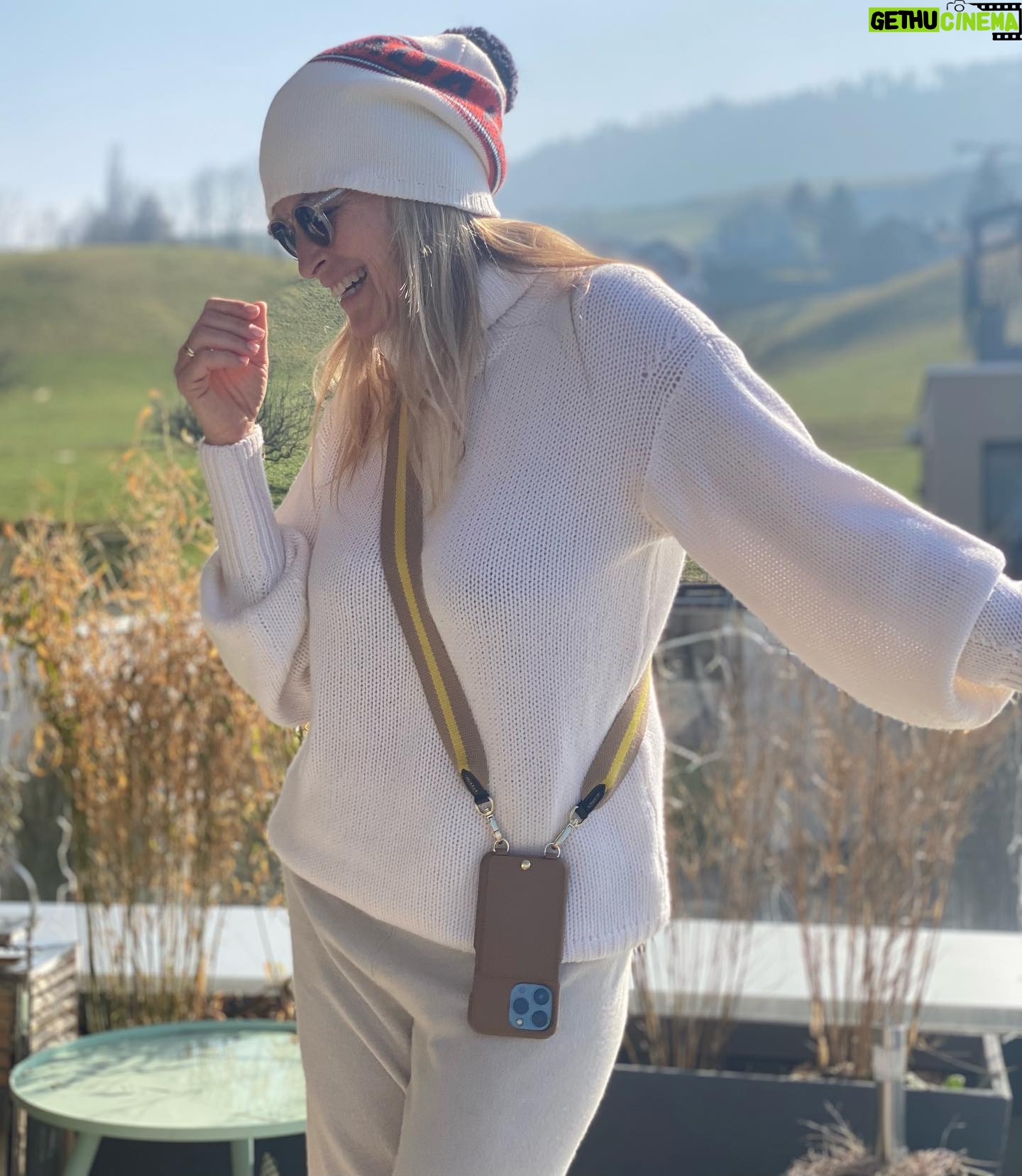 Estelle Lefébure Instagram – Sunday mood Moments of happiness # ...