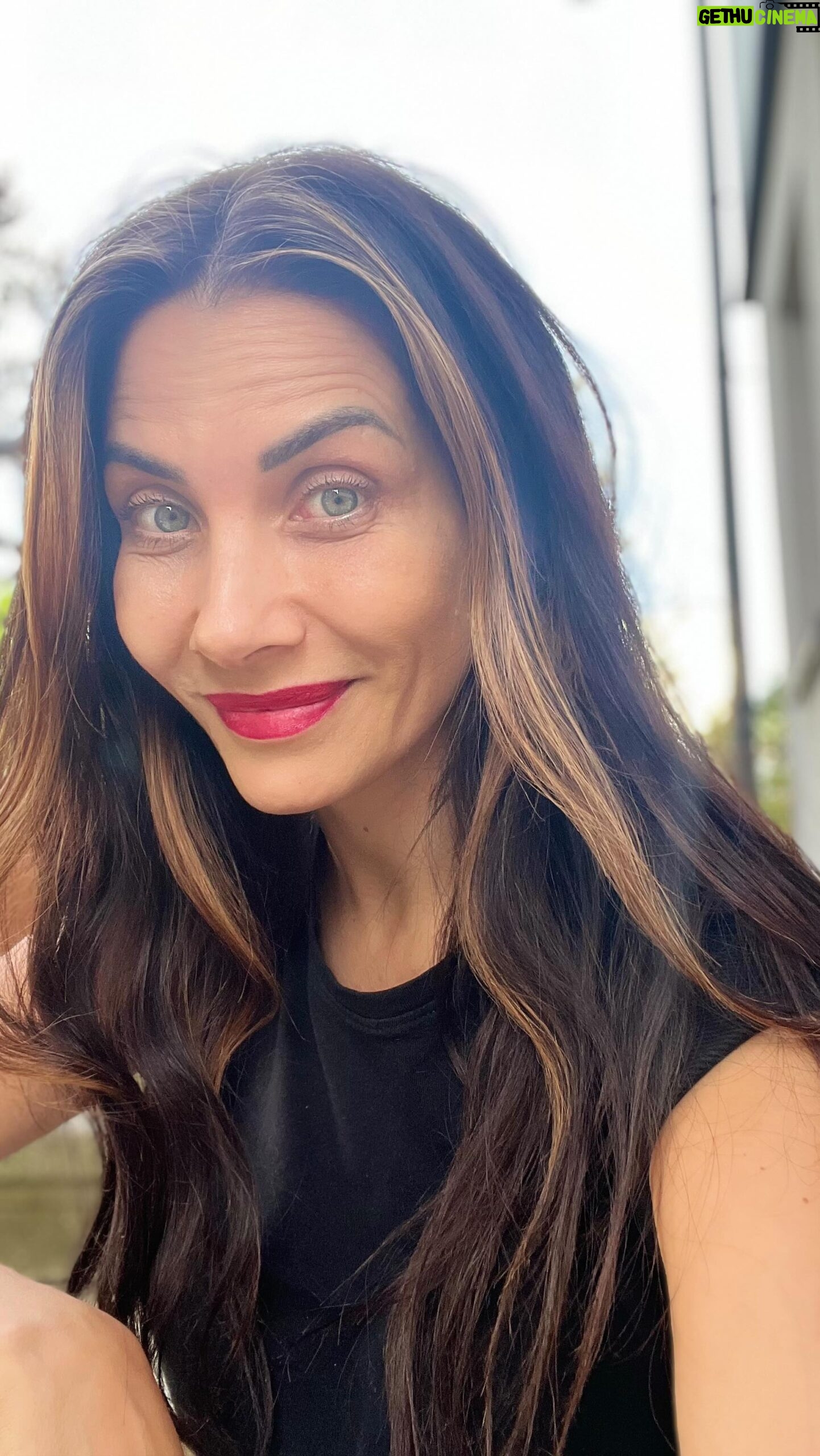 Eva Decastelo Instagram – Máte se hezky? #stastna | Gethu Cinema