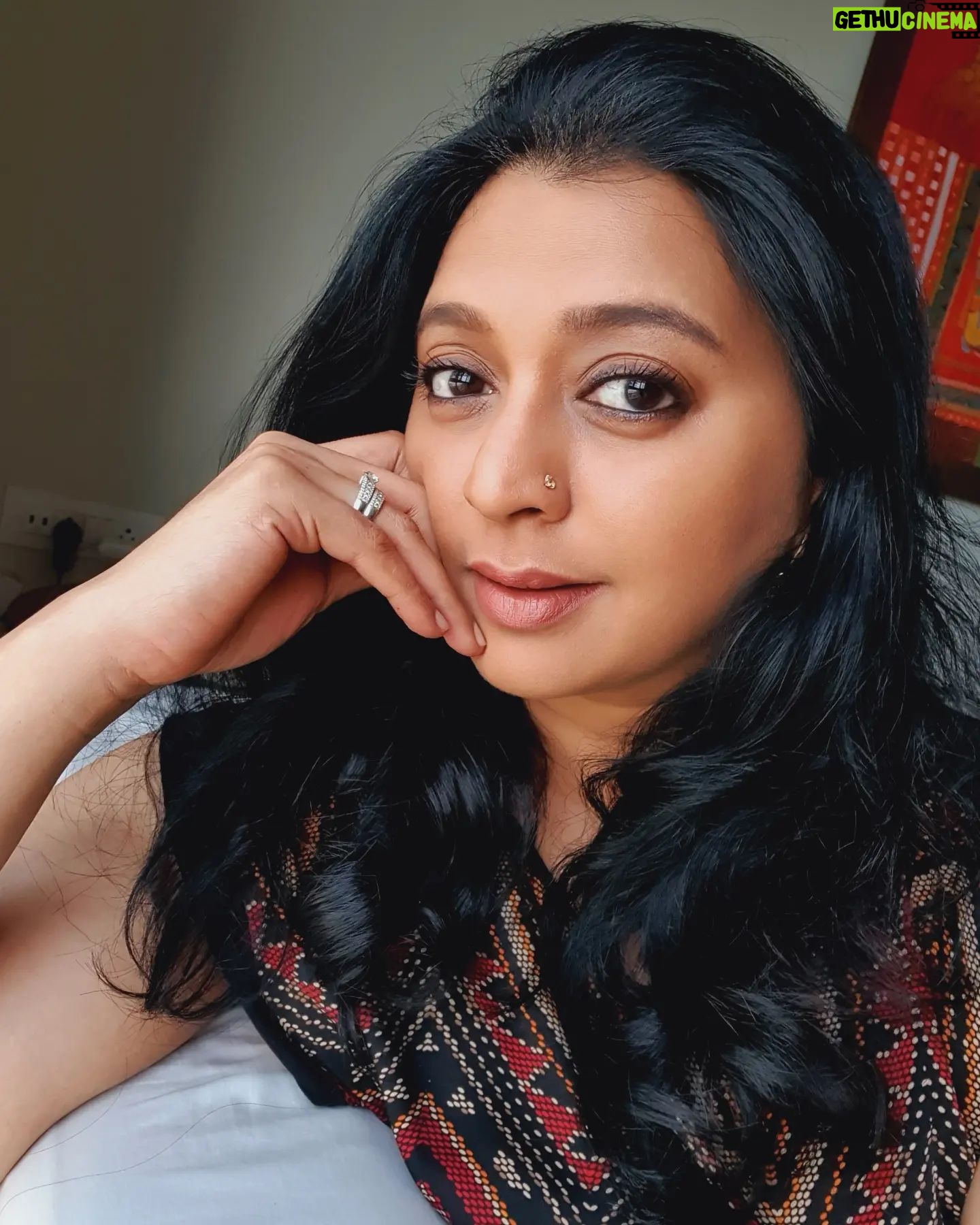 Actress Gayatri Jayaraman HD Instagram Photos and Wallpapers June 2024 ...