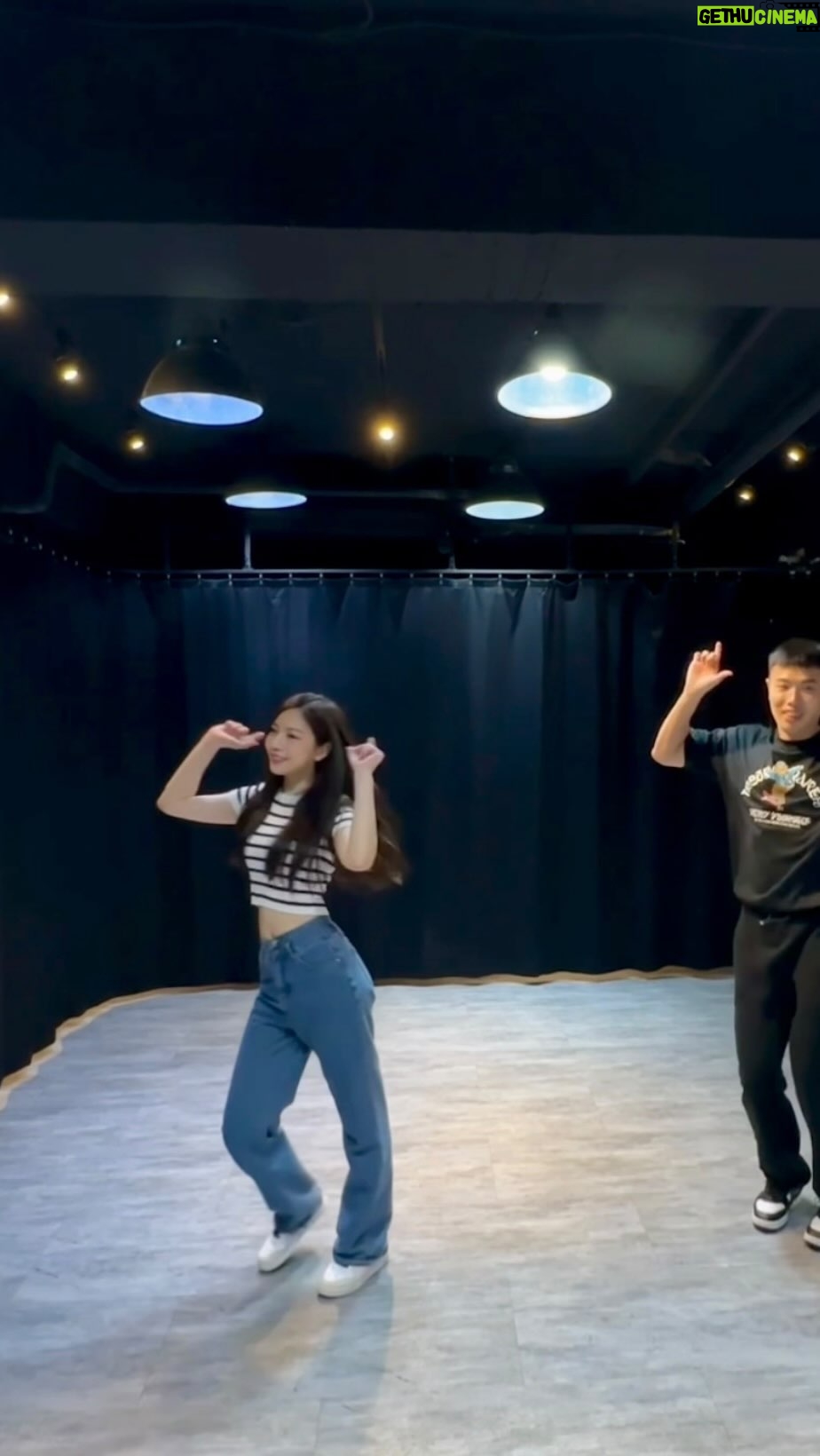 Actress Gladys Tsai HD Instagram Photos and Wallpapers May 2024 | Gethu ...