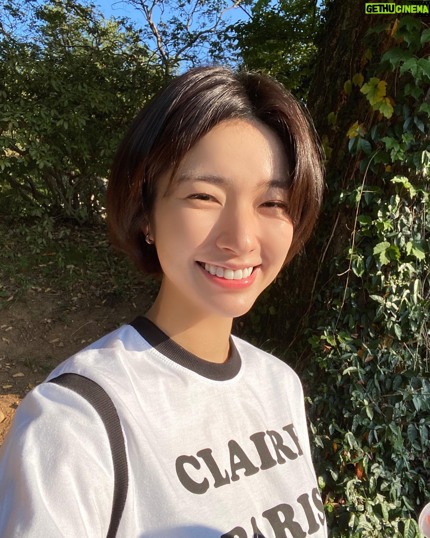 Actress Ha Yeong HD Instagram Photos and Wallpapers October 2023 ...