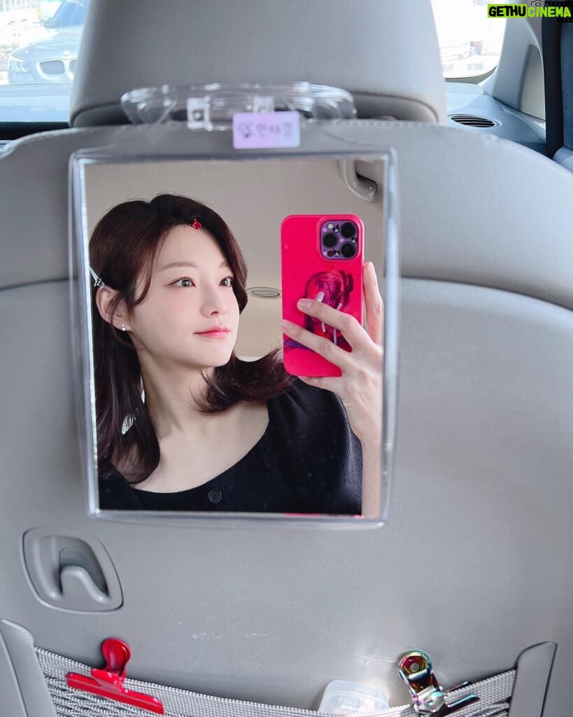 Actress Han Chae-kyung HD Instagram Photos and Wallpapers April 2023 ...