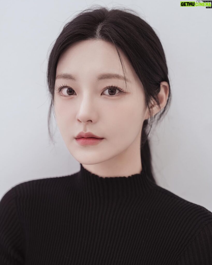 Actress Han Chae-kyung HD Instagram Photos and Wallpapers September ...