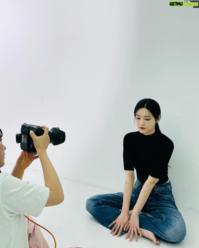 Actress Han Chae-kyung HD Instagram Photos and Wallpapers September ...