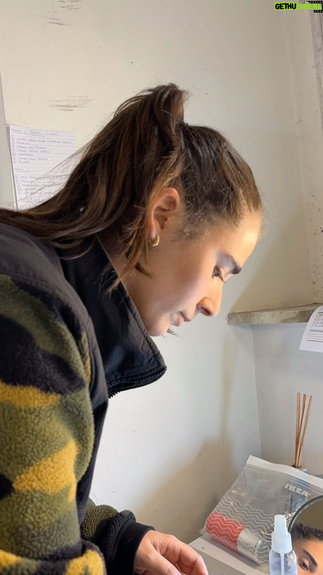 Helen Hunt Instagram – What tattoo? #anotherdayattheoffice | Gethu Cinema