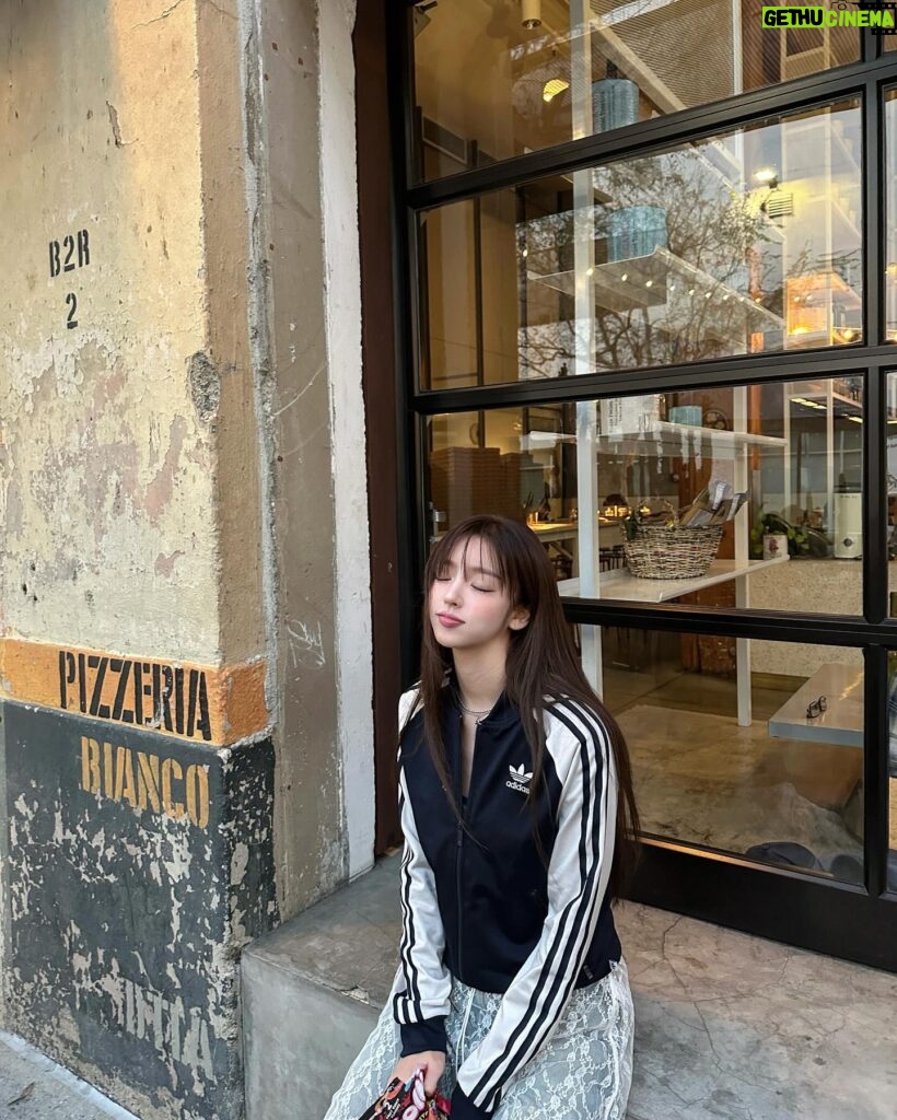 Actress Hong Ji-yoon HD Instagram Photos and Wallpapers April 2024 ...