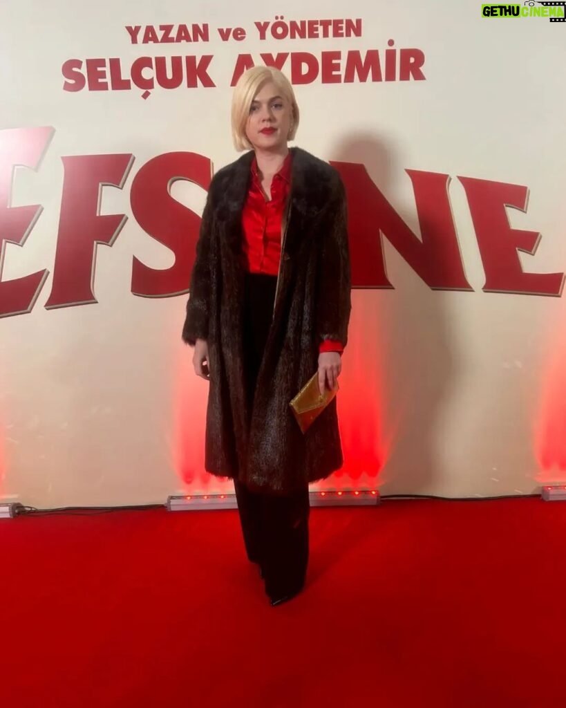 Actress İpek Erdem HD Instagram Photos and Wallpapers March 2024 ...