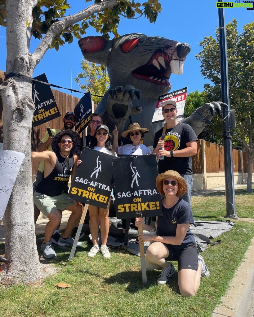 Actress Jessica Keenan Wynn HD Instagram Photos and Wallpapers October ...