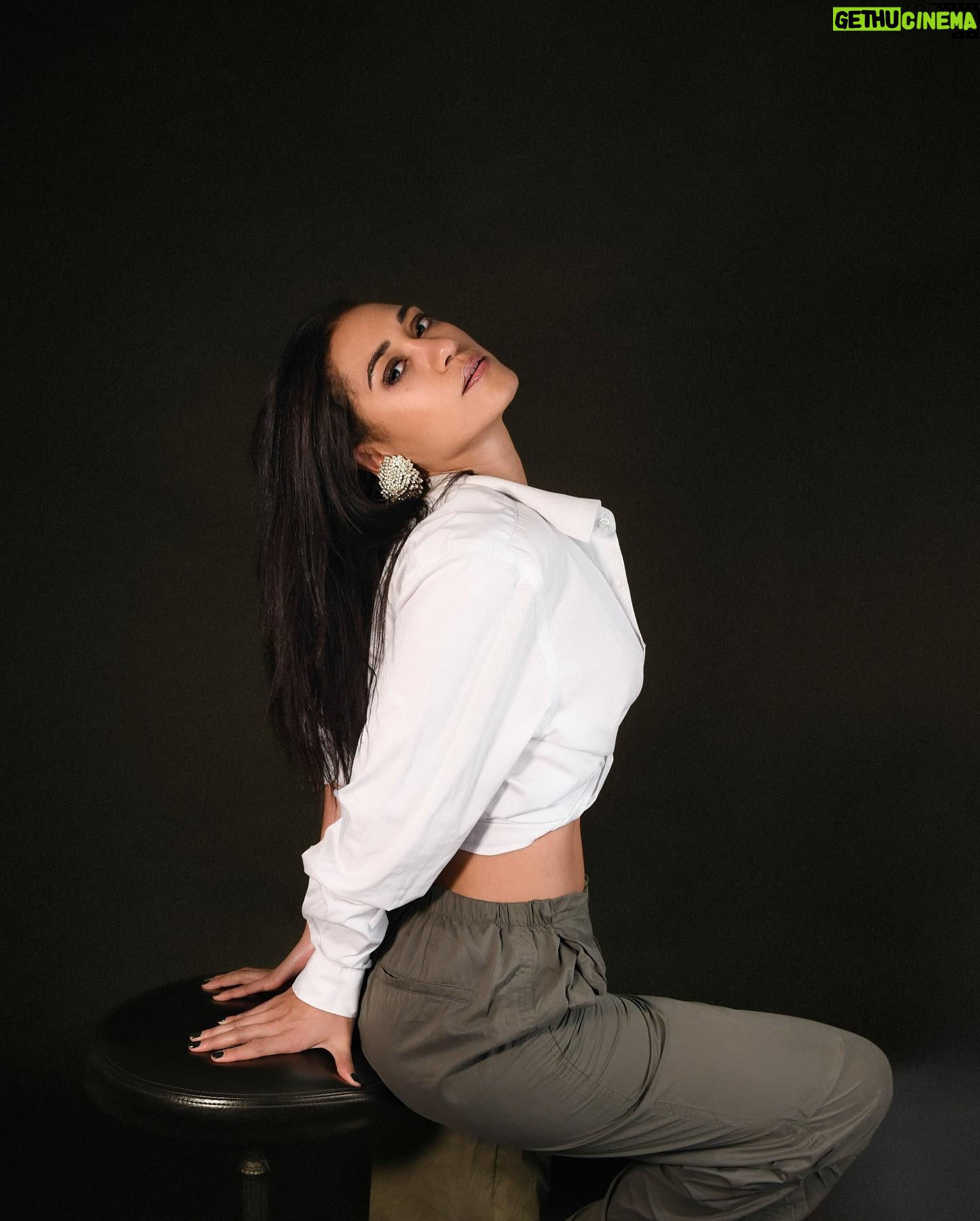 Actress Joséphine Jobert HD Instagram Photos and Wallpapers February ...