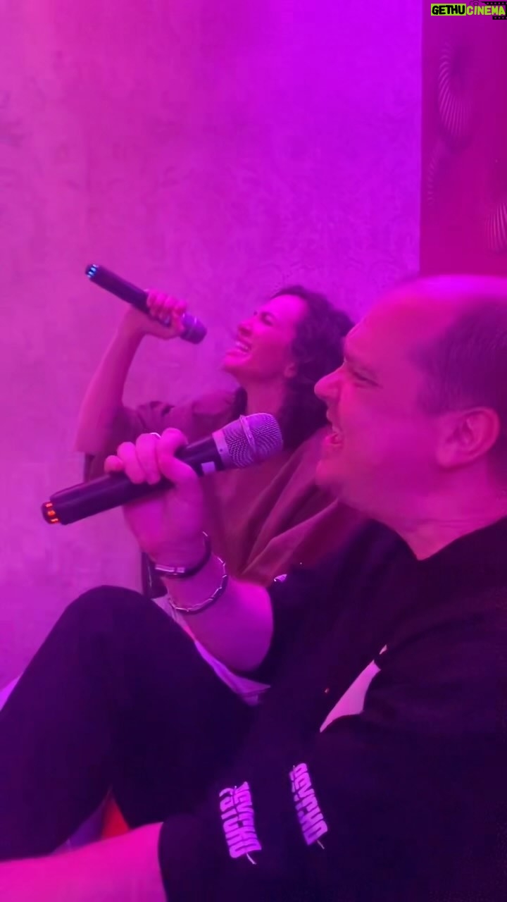 Kate Siegel Instagram – Be my valentine @flanaganfilm #bemyvalentine ...