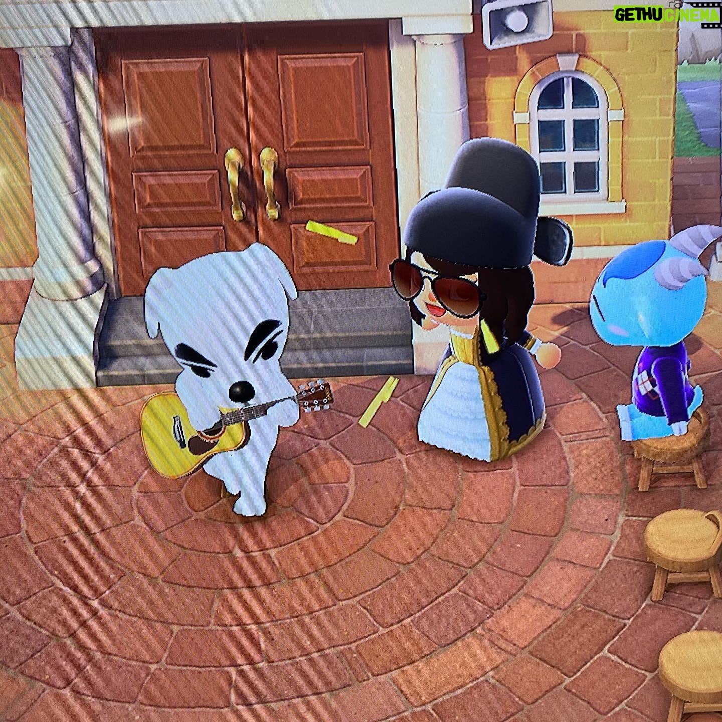 Katharine Isabelle | Gethu Cinema