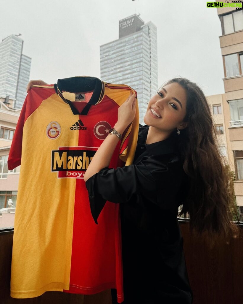 Actress Kayra Zabcı HD Instagram Photos and Wallpapers June 2024 ...