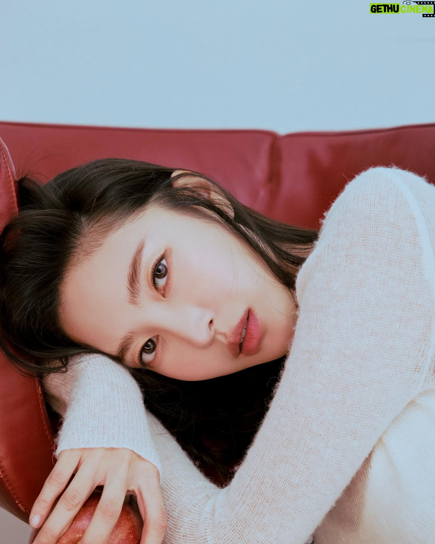 Kim Yun-jee Instagram – Talented actress and K-pop solo artist ...