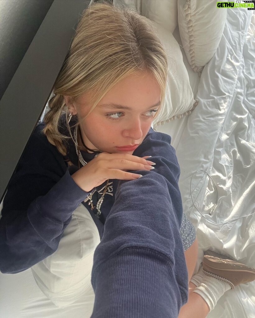 Actress Kylie Rogers HD Instagram Photos and Wallpapers September 2023 ...