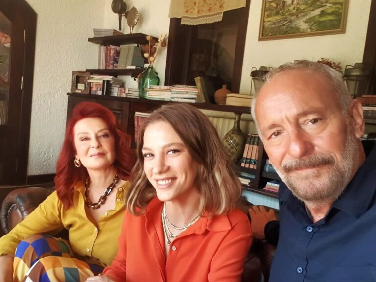 Discover Laçin Ceylan’s 10 Most Popular Instagram Pics