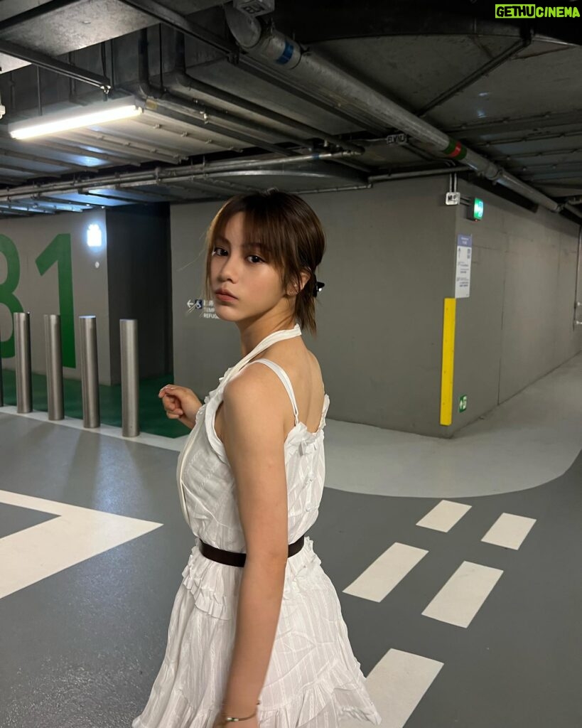 Actress Larine Tang Yue-Ping HD Instagram Photos and Wallpapers May ...