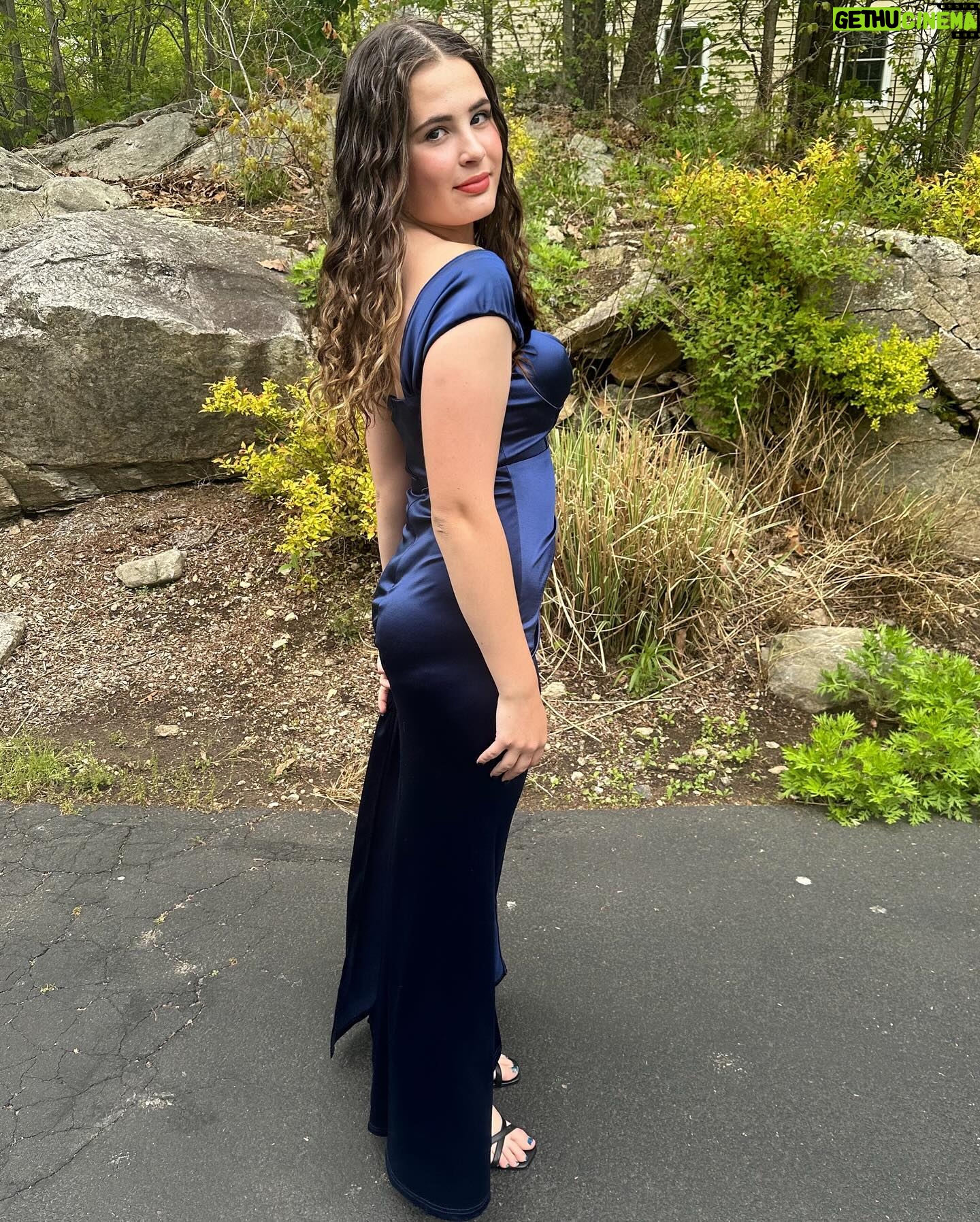 Lexia Hayden Instagram – First Prom of Junior Year | Gethu Cinema