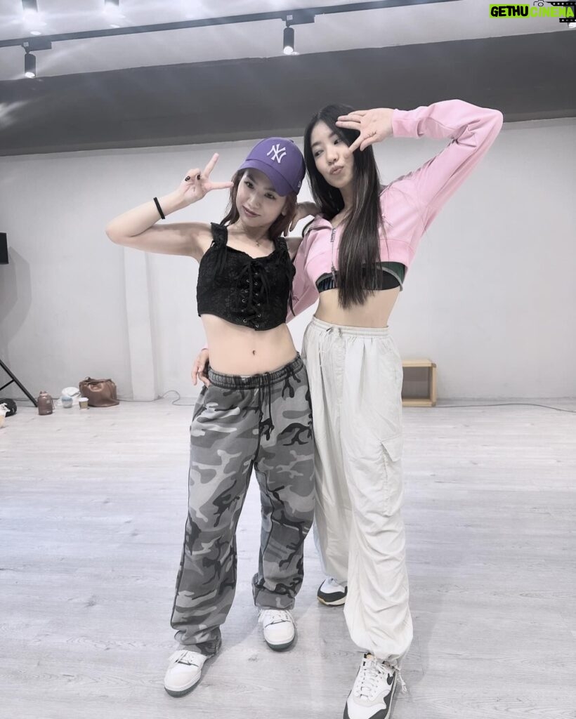 Actress Li Sum Ling HD Instagram Photos and Wallpapers June 2024 ...