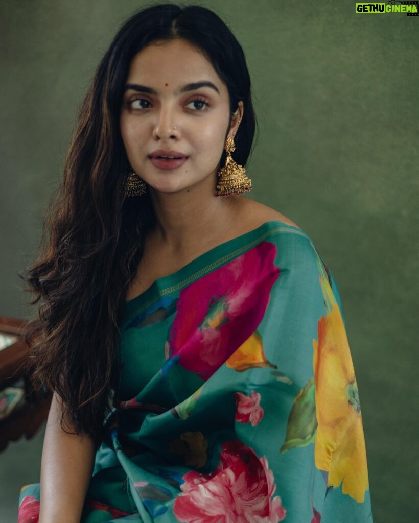 Actress MV Namritha HD Instagram Photos and Wallpapers April 2024 ...