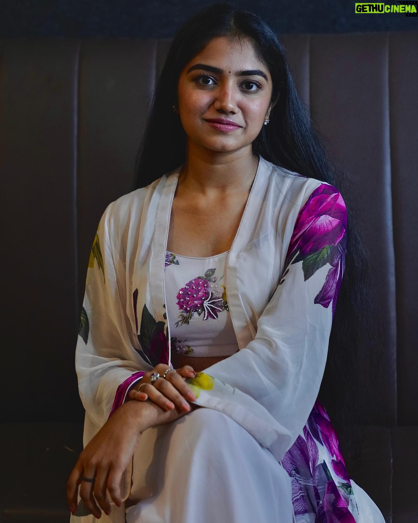 Actress Malavika Manoj HD Instagram Photos and Wallpapers July 2023 ...