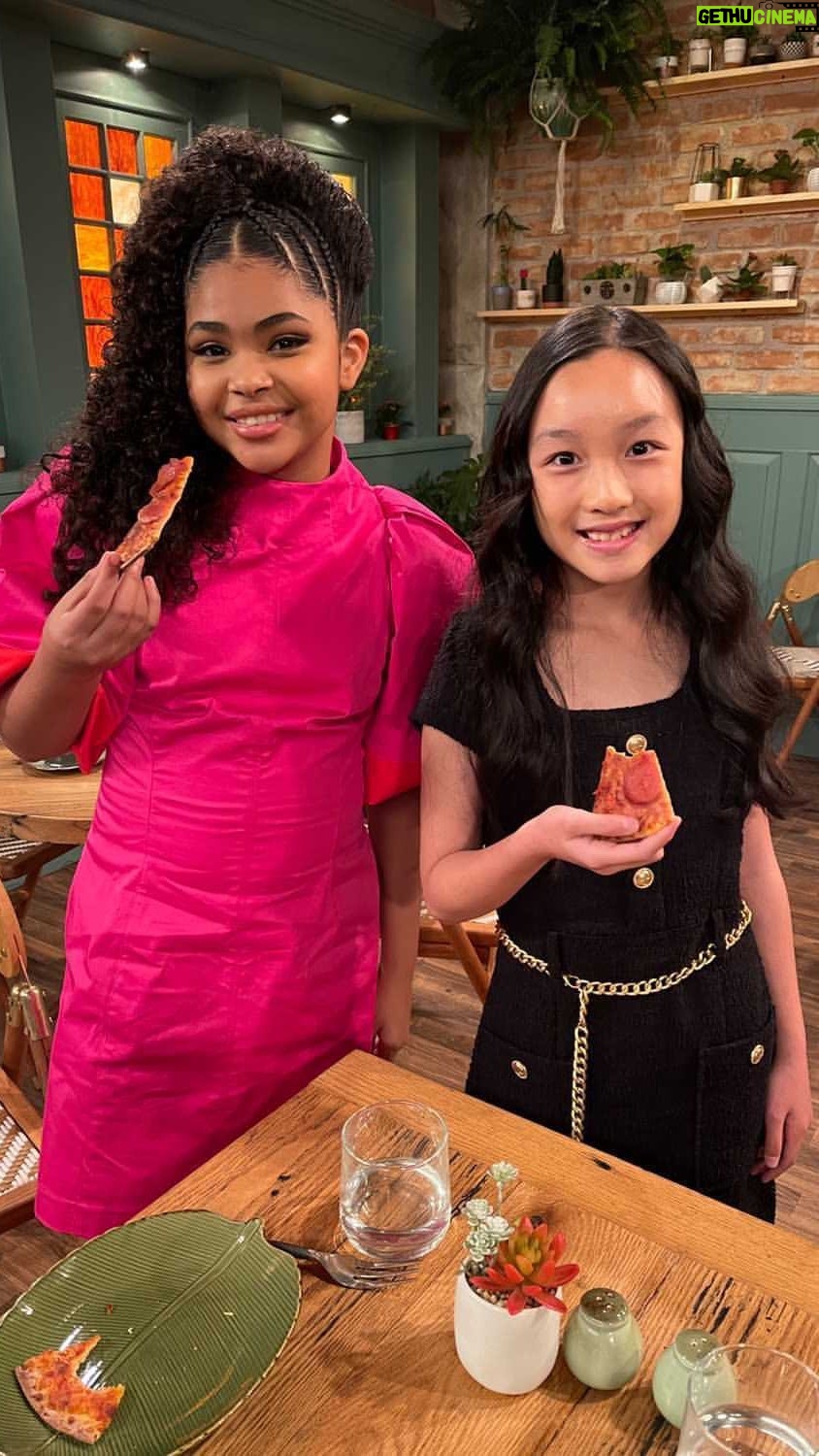 Actress Malea Emma Tjandrawidjaja HD Instagram Photos and Wallpapers ...