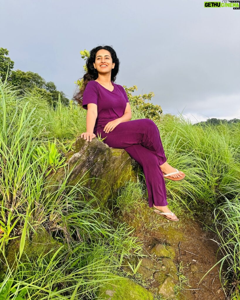 Actress Maria Vincent HD Instagram Photos and Wallpapers June 2024 ...