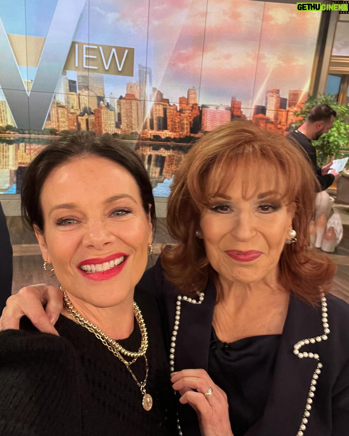 Meredith Salenger | Gethu Cinema