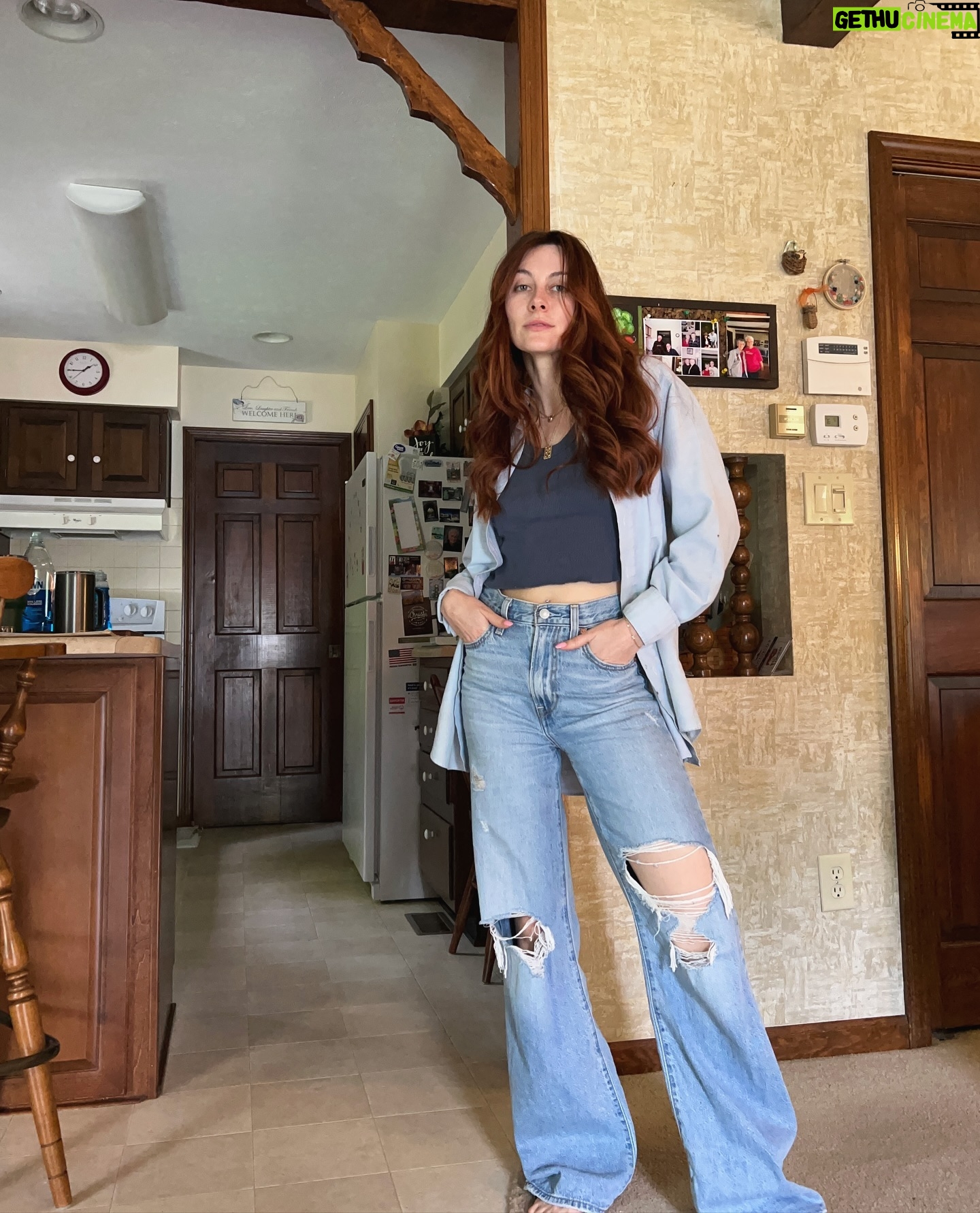 Actress Michaela Jill Murphy HD Instagram Photos and Wallpapers June 2024 | Gethu Cinema