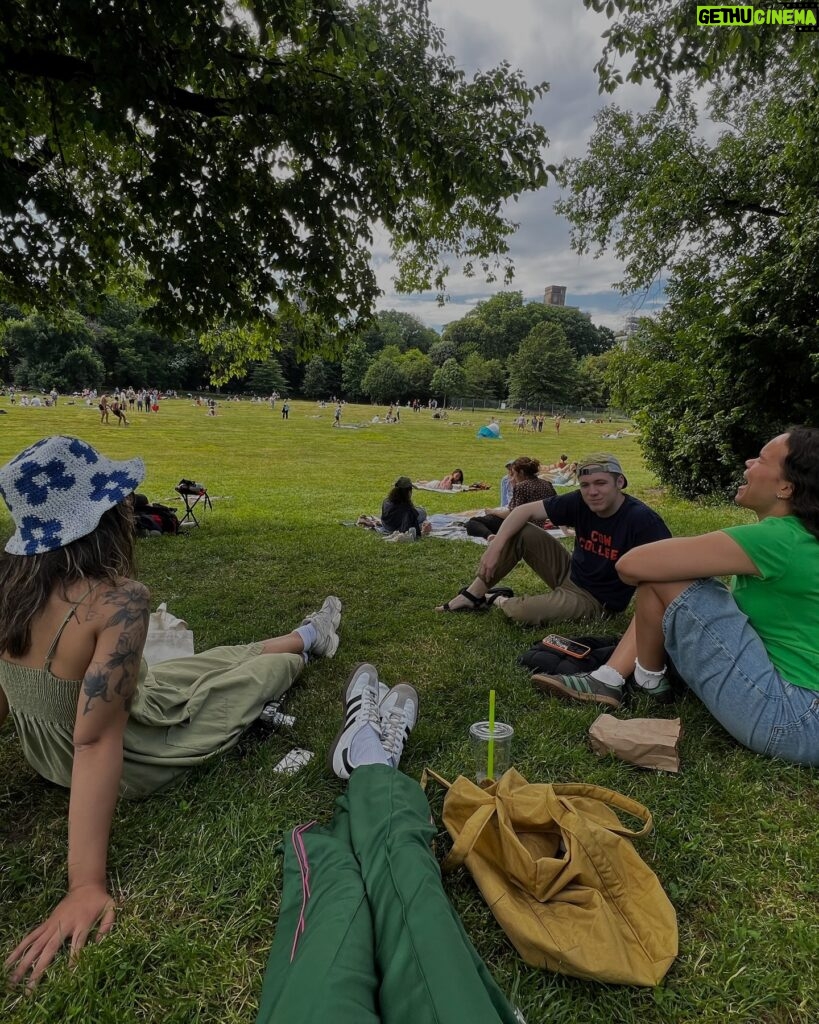 Actress Michelle Kim McCoy HD Instagram Photos and Wallpapers June 2024 ...