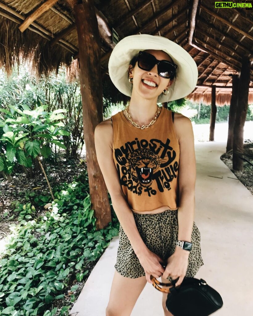 Actress Michelle Kim McCoy HD Instagram Photos and Wallpapers June 2023 ...