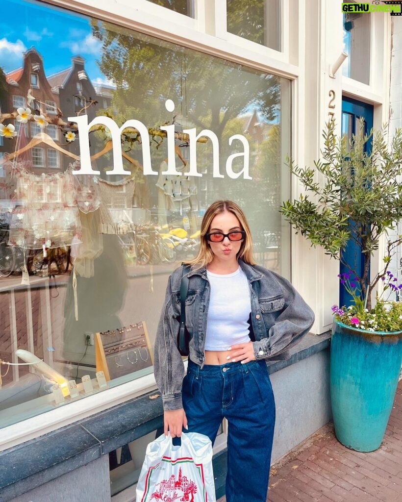 Actress Mina Derman HD Instagram Photos and Wallpapers August 2023 ...