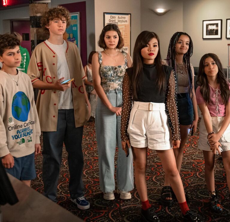 10 Iconic Instagram Photos of Miya Cech