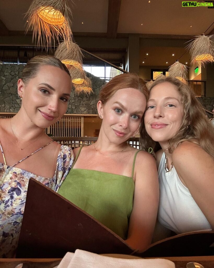 Actress Molly McCook HD Instagram Photos and Wallpapers June 2024 ...