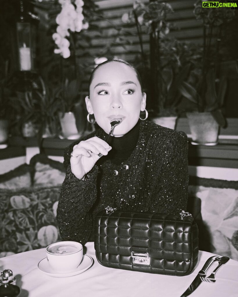 Actress Naomi J. Ogawa HD Instagram Photos and Wallpapers February 2024 ...