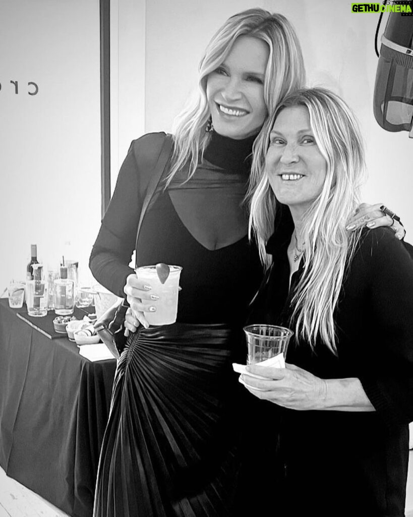 Actress Natasha Henstridge HD Instagram Photos and Wallpapers November ...