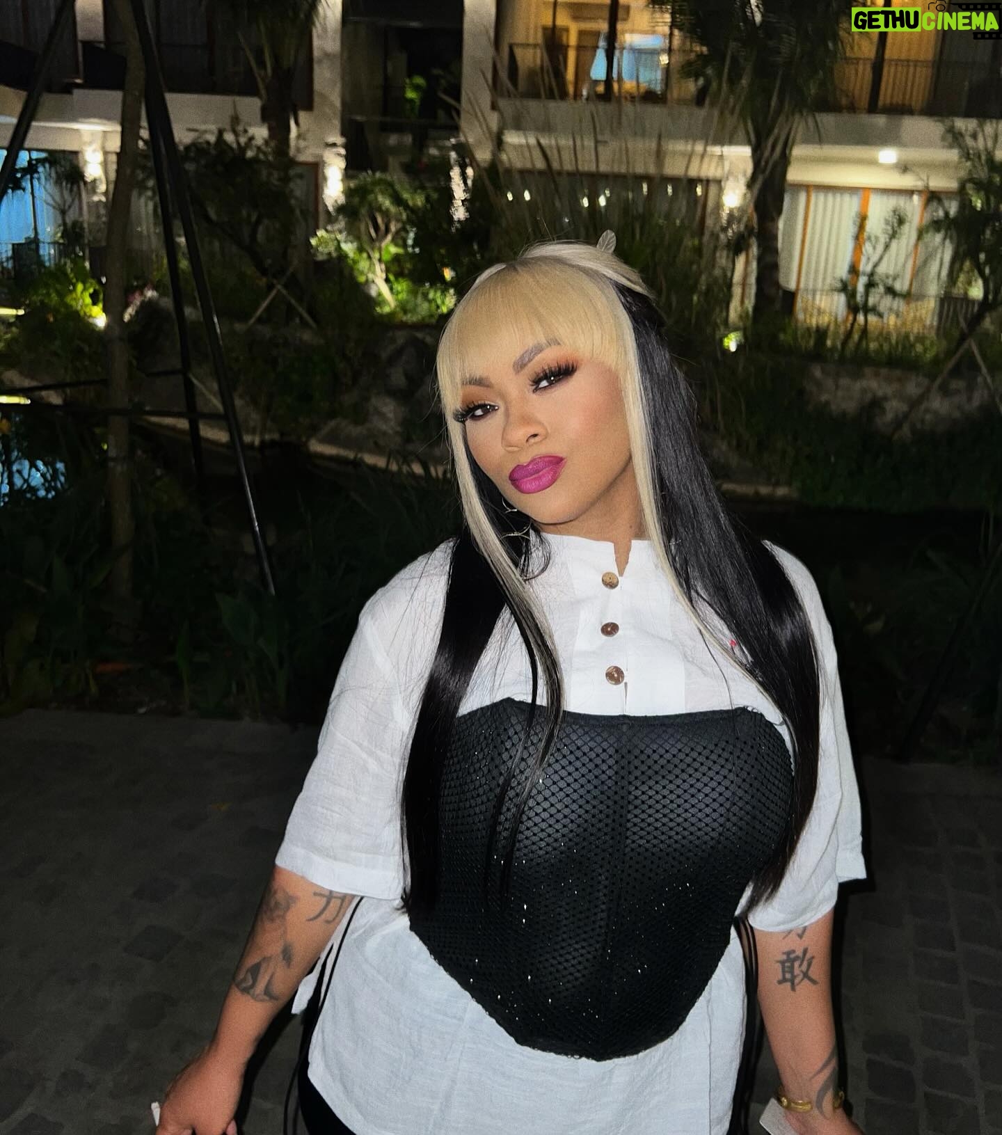 Nivea Instagram – Life is to be lived! | Gethu Cinema