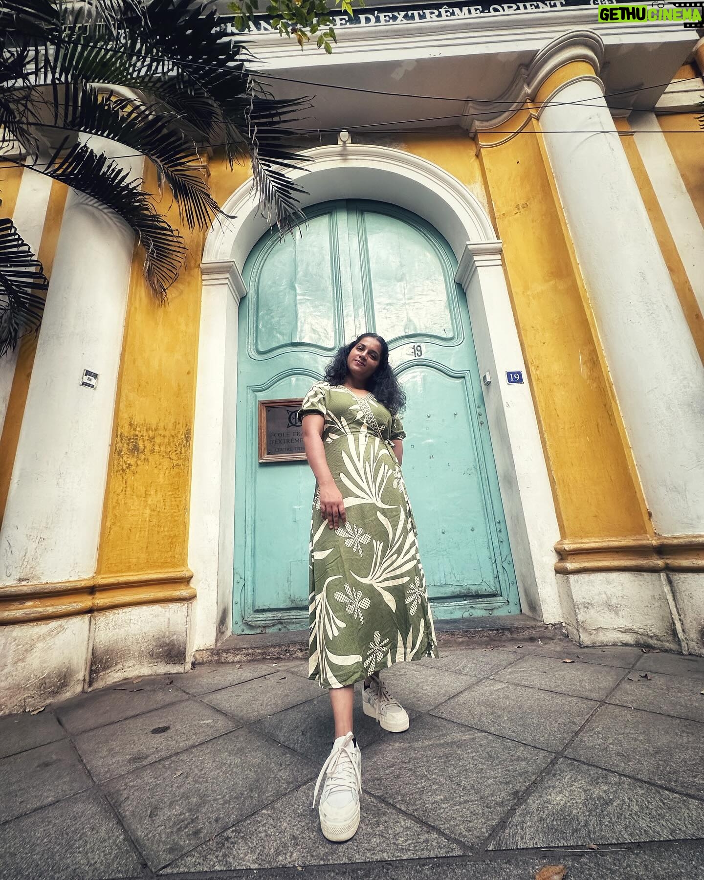 Actress Nivedita Rajappan HD Instagram Photos and Wallpapers June 2024 ...