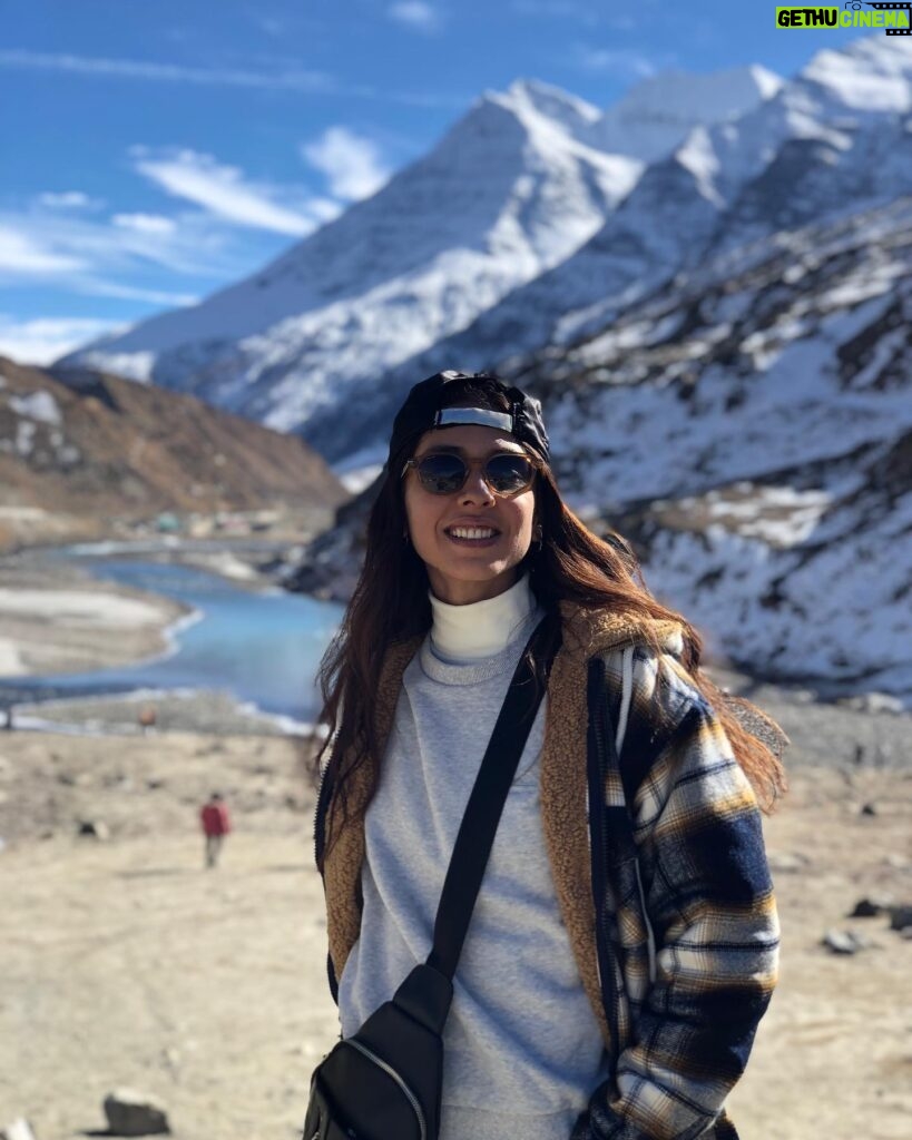 Actress Pooja Bhamrrah HD Instagram Photos and Wallpapers January 2023 ...
