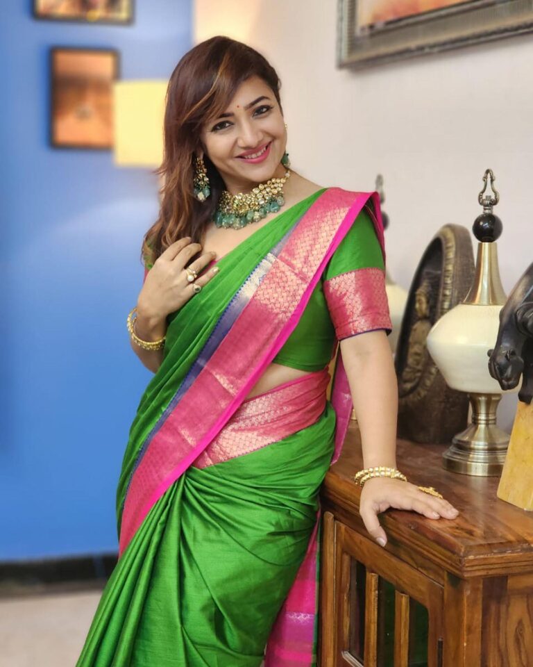 10 Iconic Instagram Photos of Priya Prince