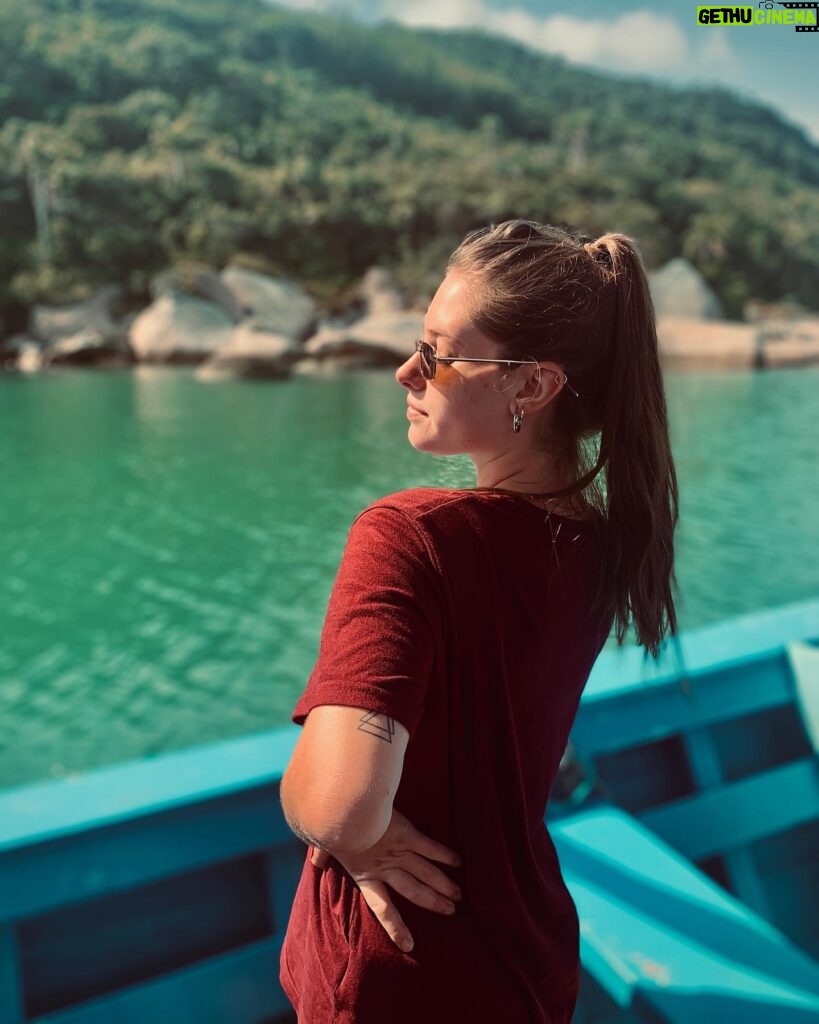Actress Renata Toscano Bruzón HD Instagram Photos and Wallpapers ...