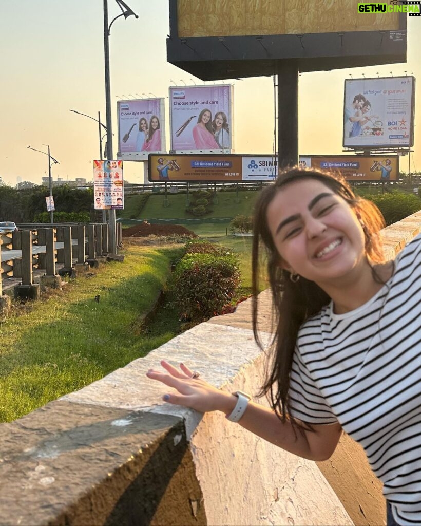 Actress Renaye Tejani HD Instagram Photos and Wallpapers June 2024 ...