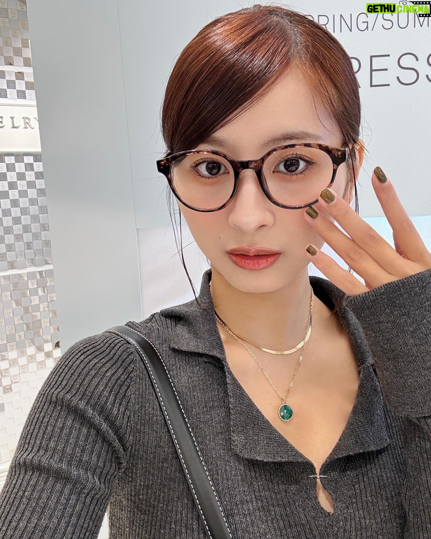 Actress Ron Monroe HD Instagram Photos and Wallpapers March 2024 ...