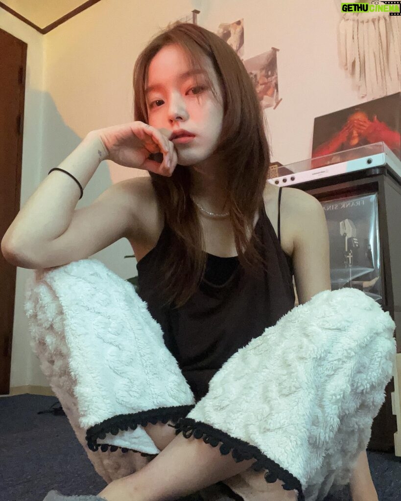 Actress Rothy HD Instagram Photos and Wallpapers April 2024 | Gethu Cinema