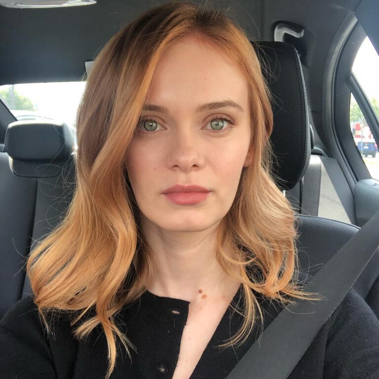 10 Iconic Instagram Photos of Sara Paxton