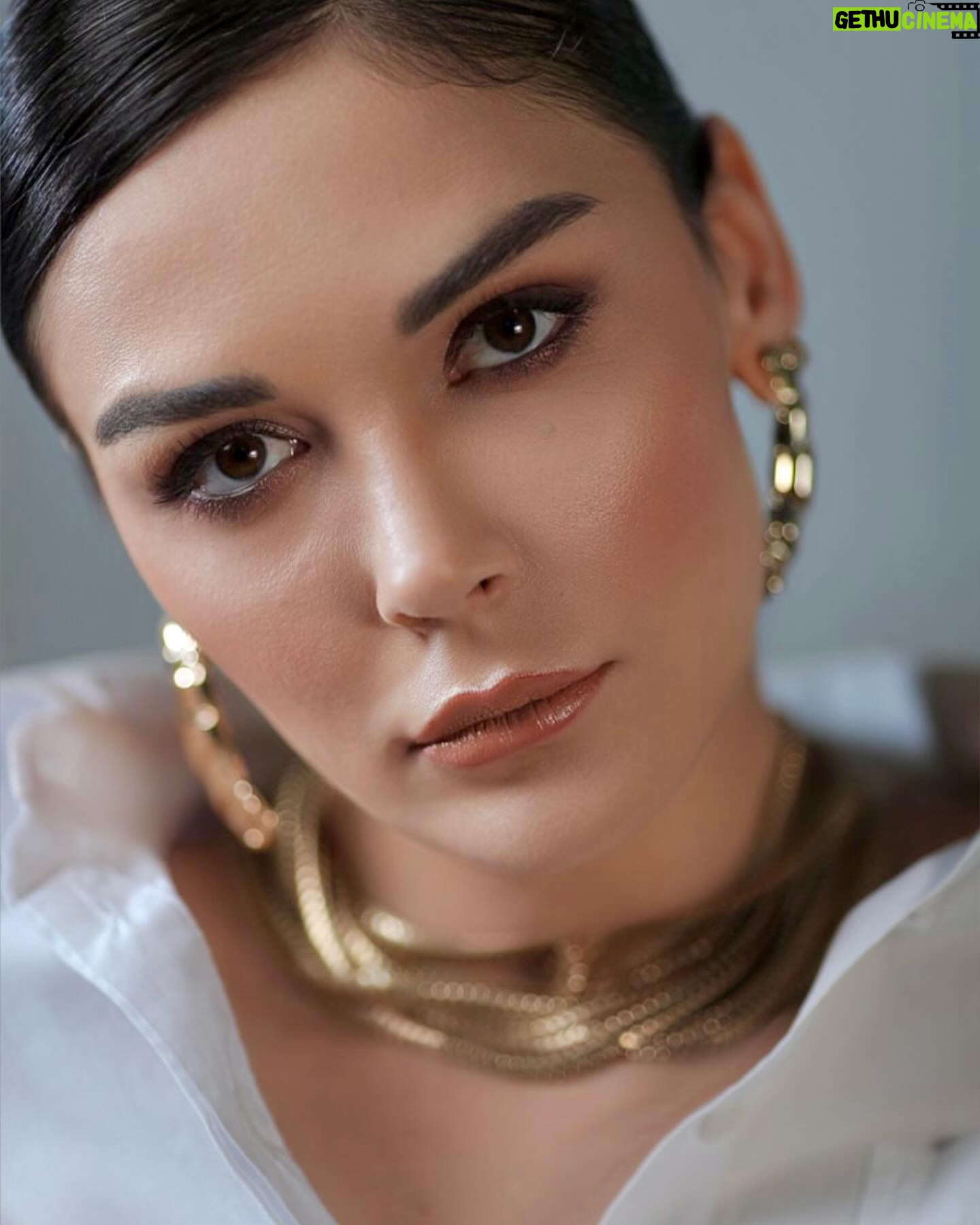 Actress Sevcan Yaşar HD Instagram Photos and Wallpapers May 2024 ...