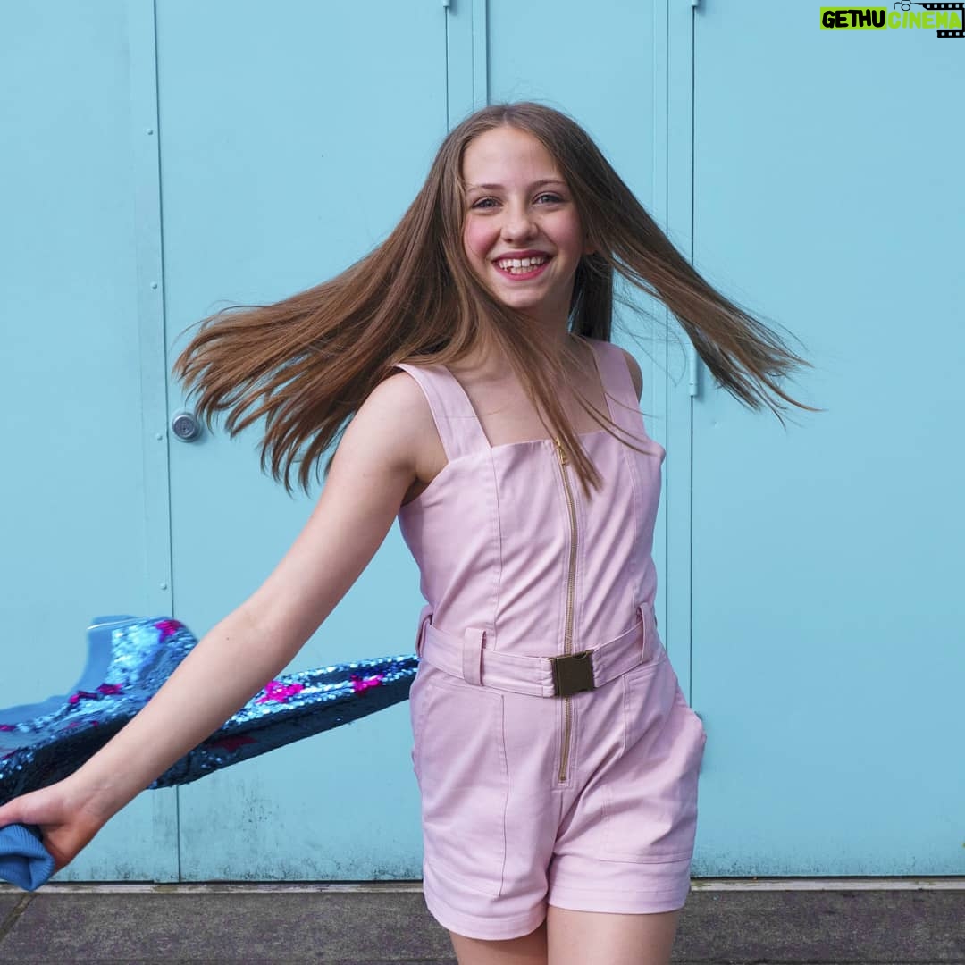 Shiloh Nelson Instagram – Picture this… | Gethu Cinema