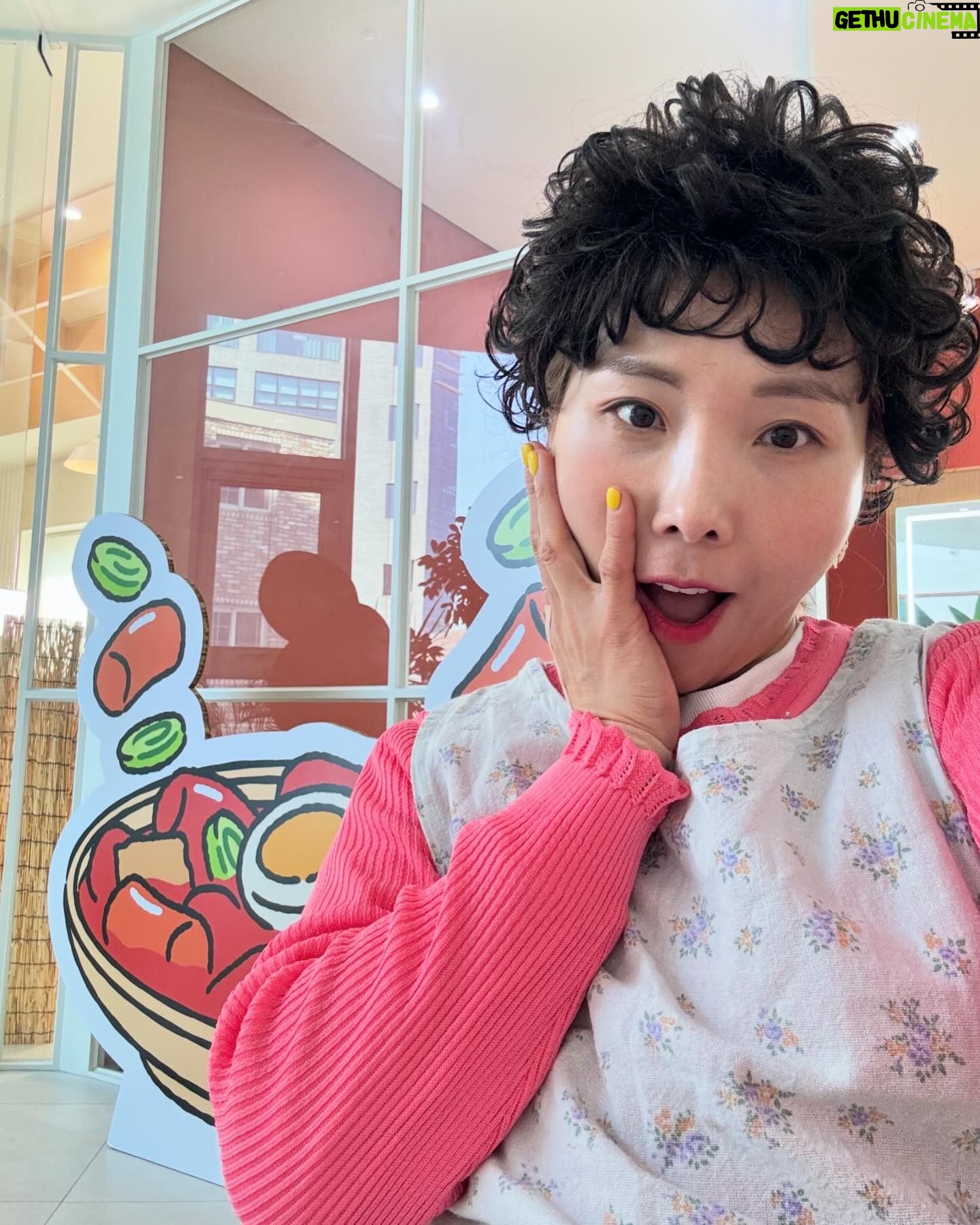 Actress Shin Bong-sun HD Instagram Photos and Wallpapers March 2024 ...