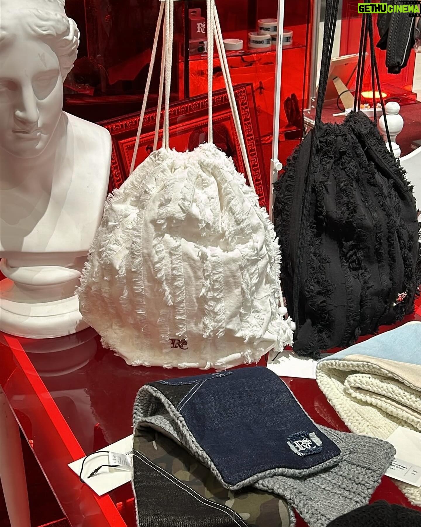 Shin Sae-rom Instagram – #광고 알쉬미스트의 세컨레이블인 @rssc__official 첫팝업 다녀왔어요 ...