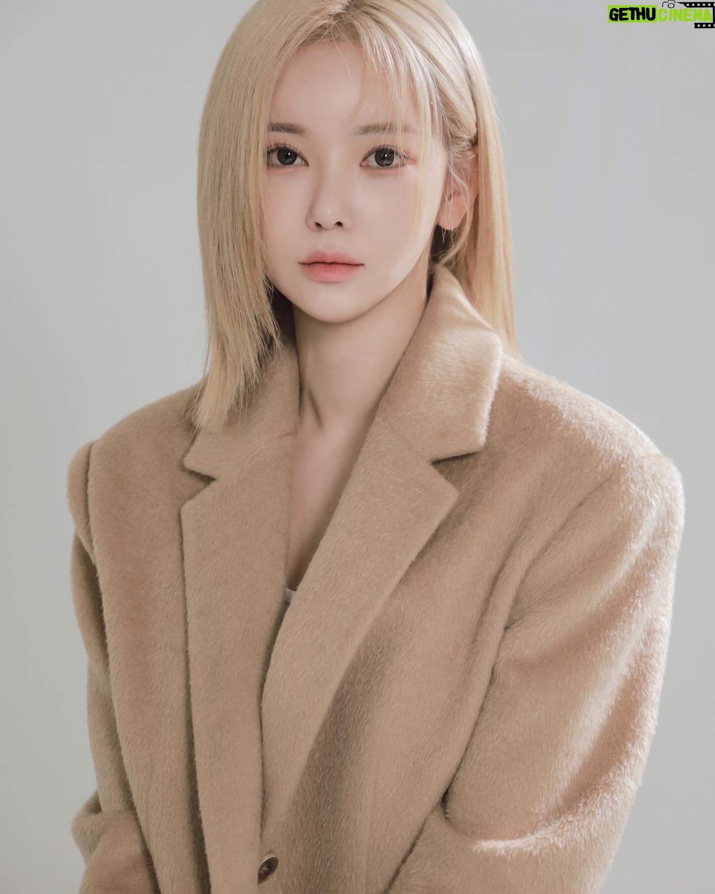 Shin Sae-rom Instagram – 23년 마지막 프로필 | Gethu Cinema